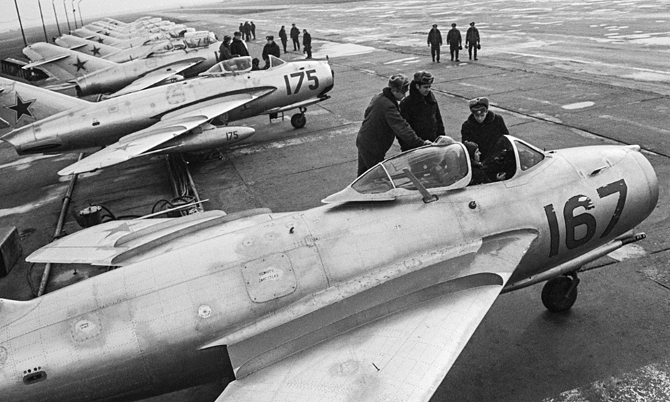 «Черный четверг» американских ВВС: каким был истребитель Миг-15 ...